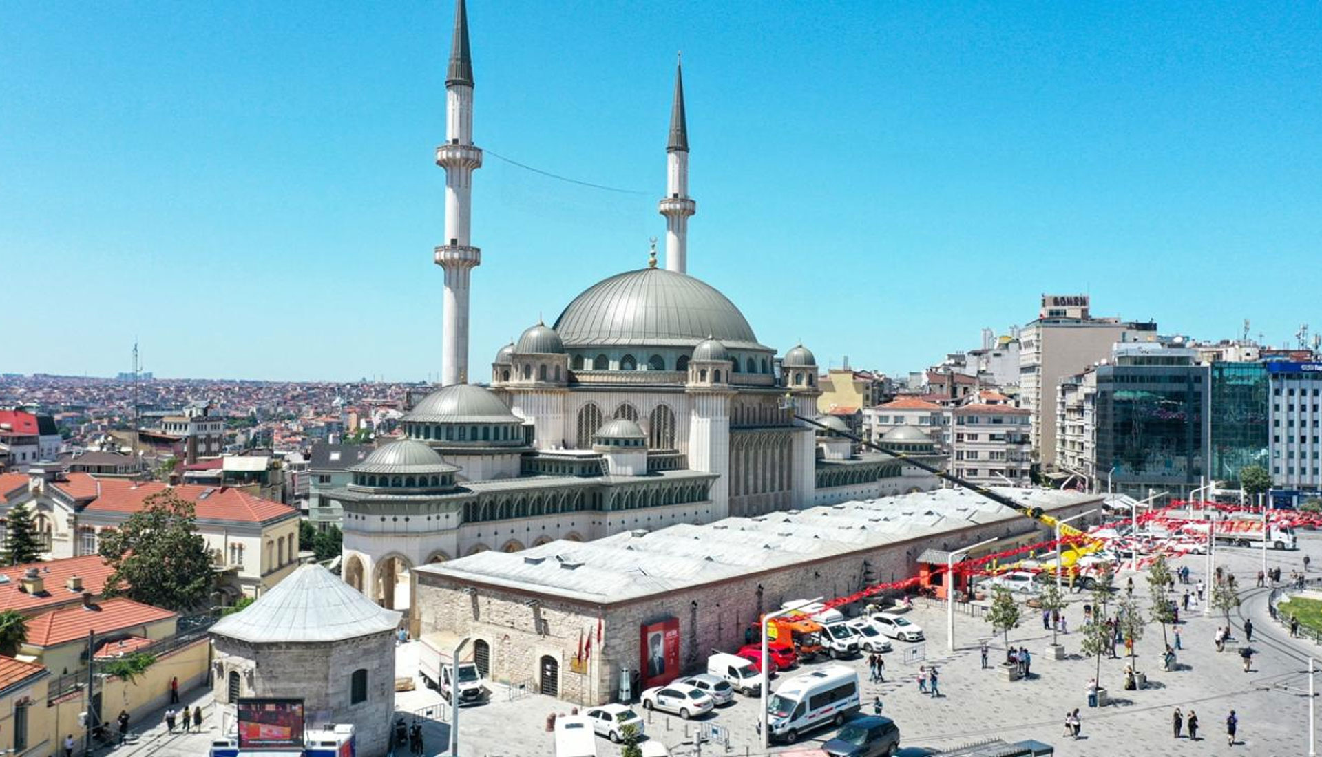 istanbul Taksim Mosque ⋆ Rozana Tours | Holiday package tours.